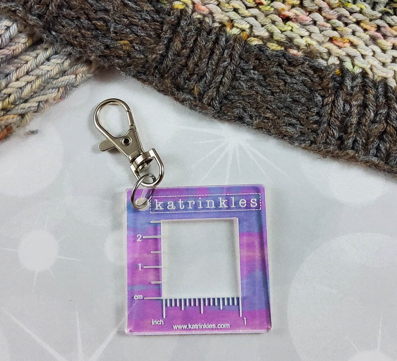 Holiday Collection 2023 Iridescent Gauge Swatch Ruler Fob | Hearts On Fiber